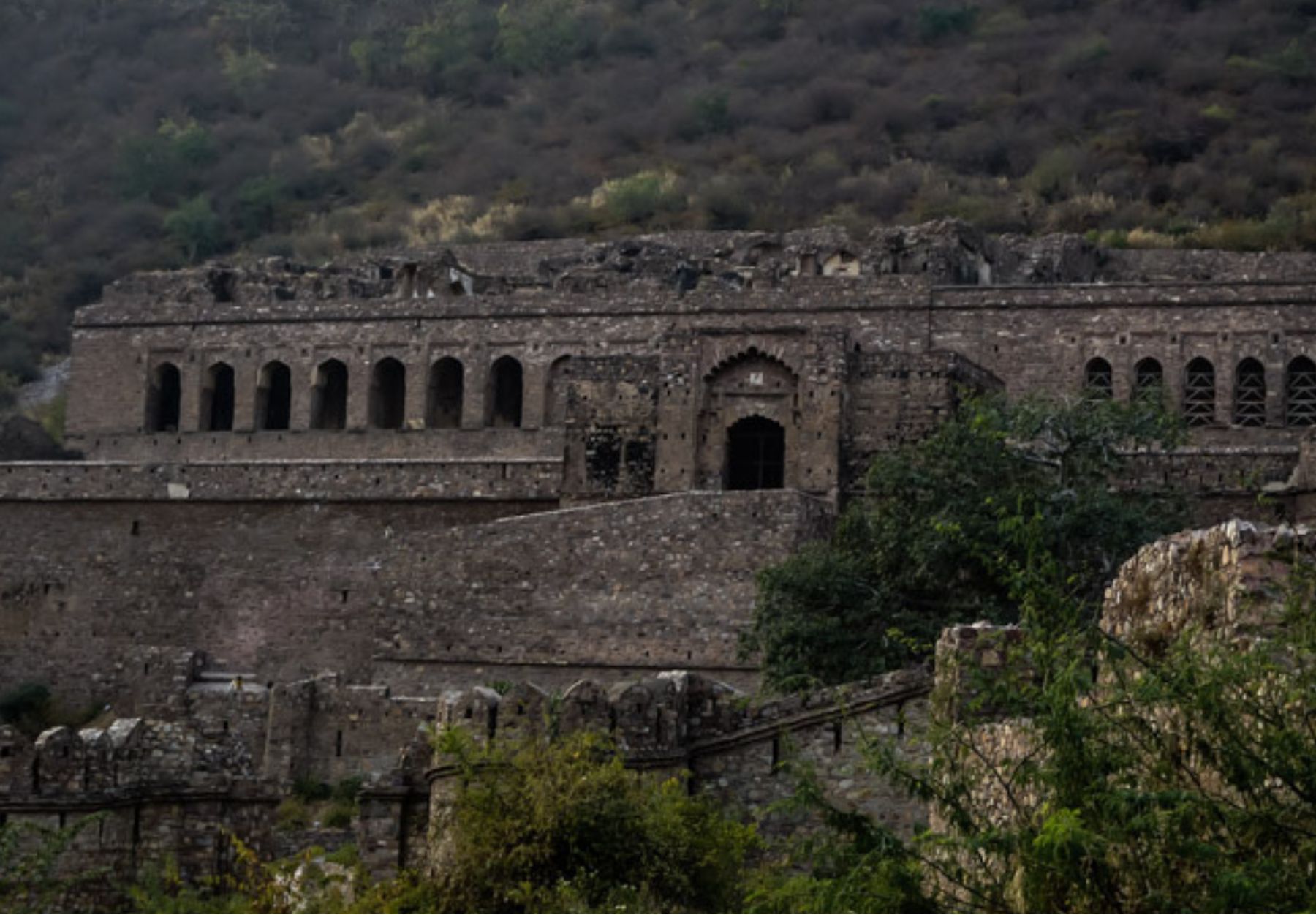 The Cursed Fort of Bhangarh | Most Haunted Place in India | SEEKISH